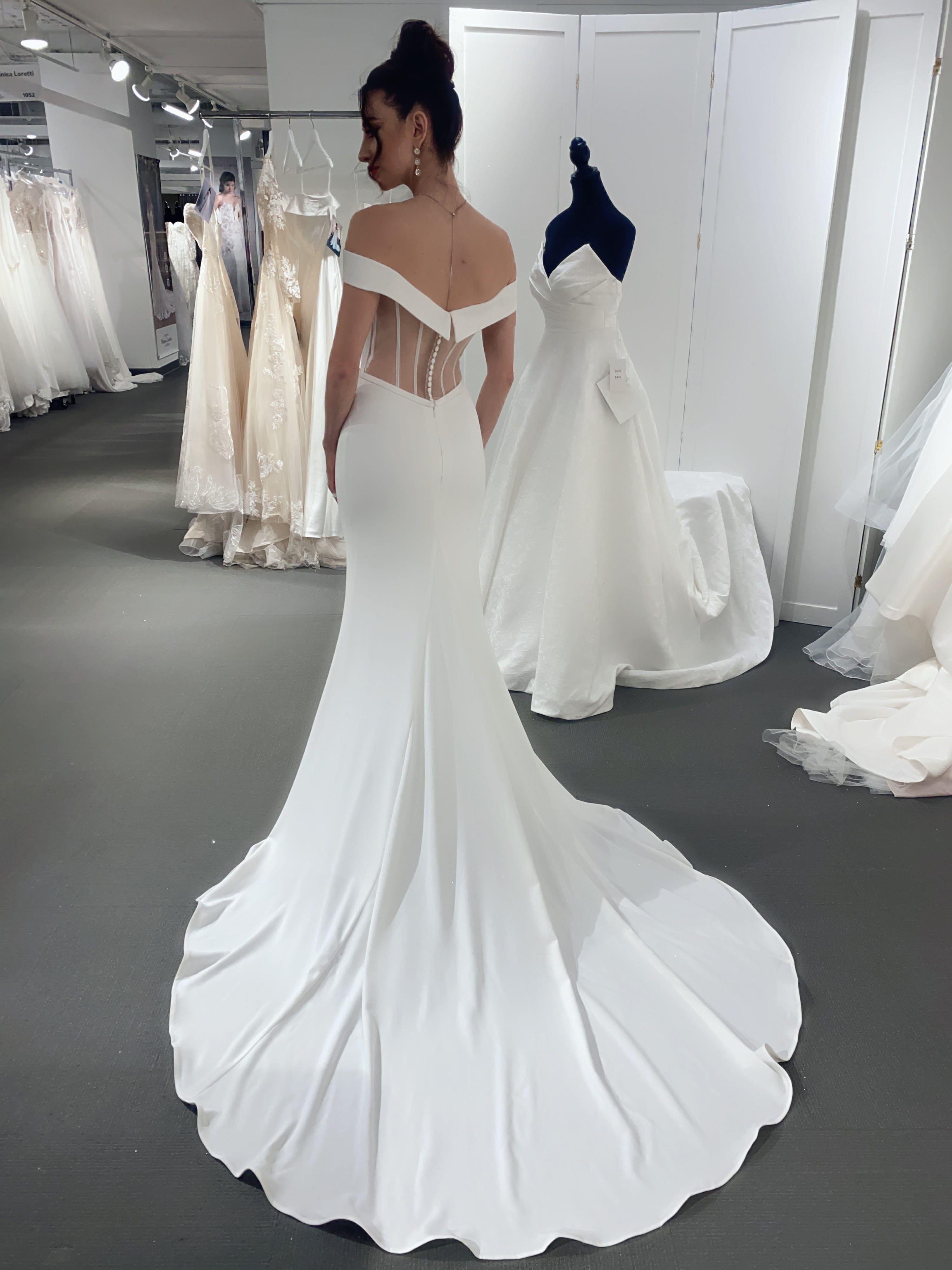 Jolyee Gown – Swan Bridal